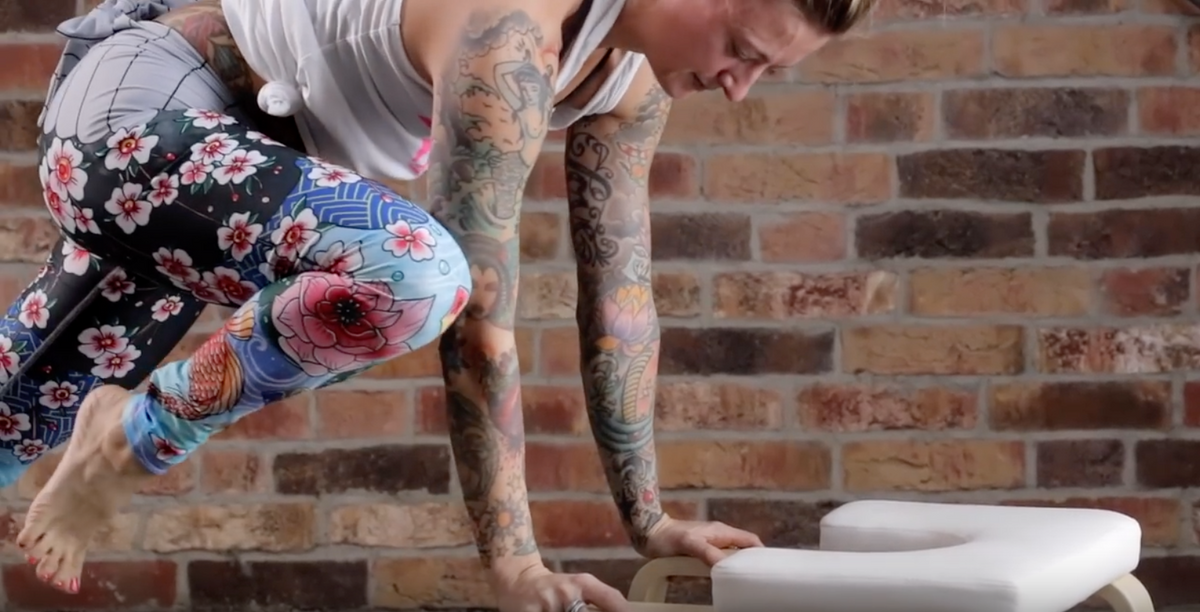 FeetUp Flow: Core Strength and Inversions with Jelena – FeetUp Yoga Trainer